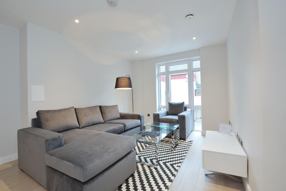 flat to rent in The Merchant Building, Wharf Road, Islington, London ...