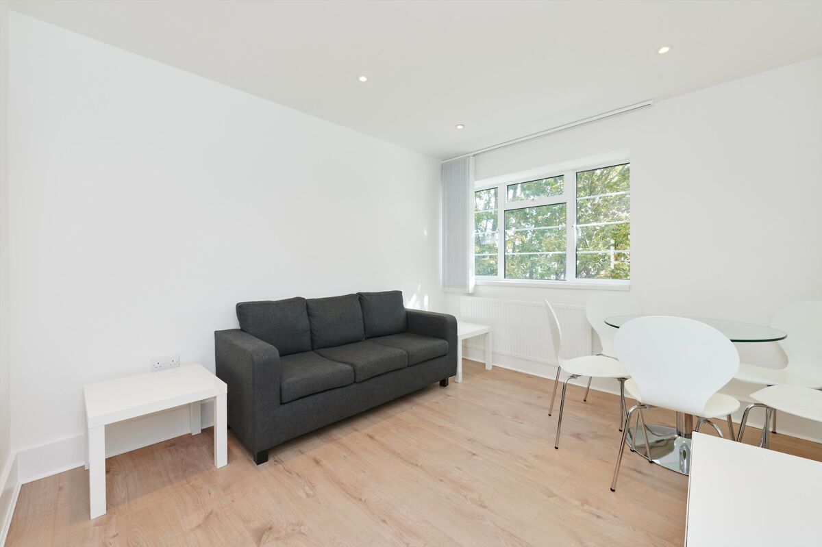 flat to rent in Devon House, Upper Street, London, N1 - isq012559121 ...