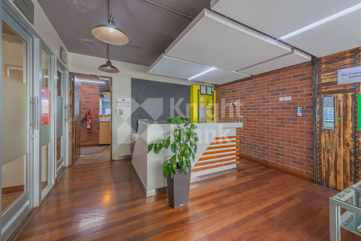 Office to rent in Senteu Plaza, Lenana Road, Kilimani - kecom326 ...