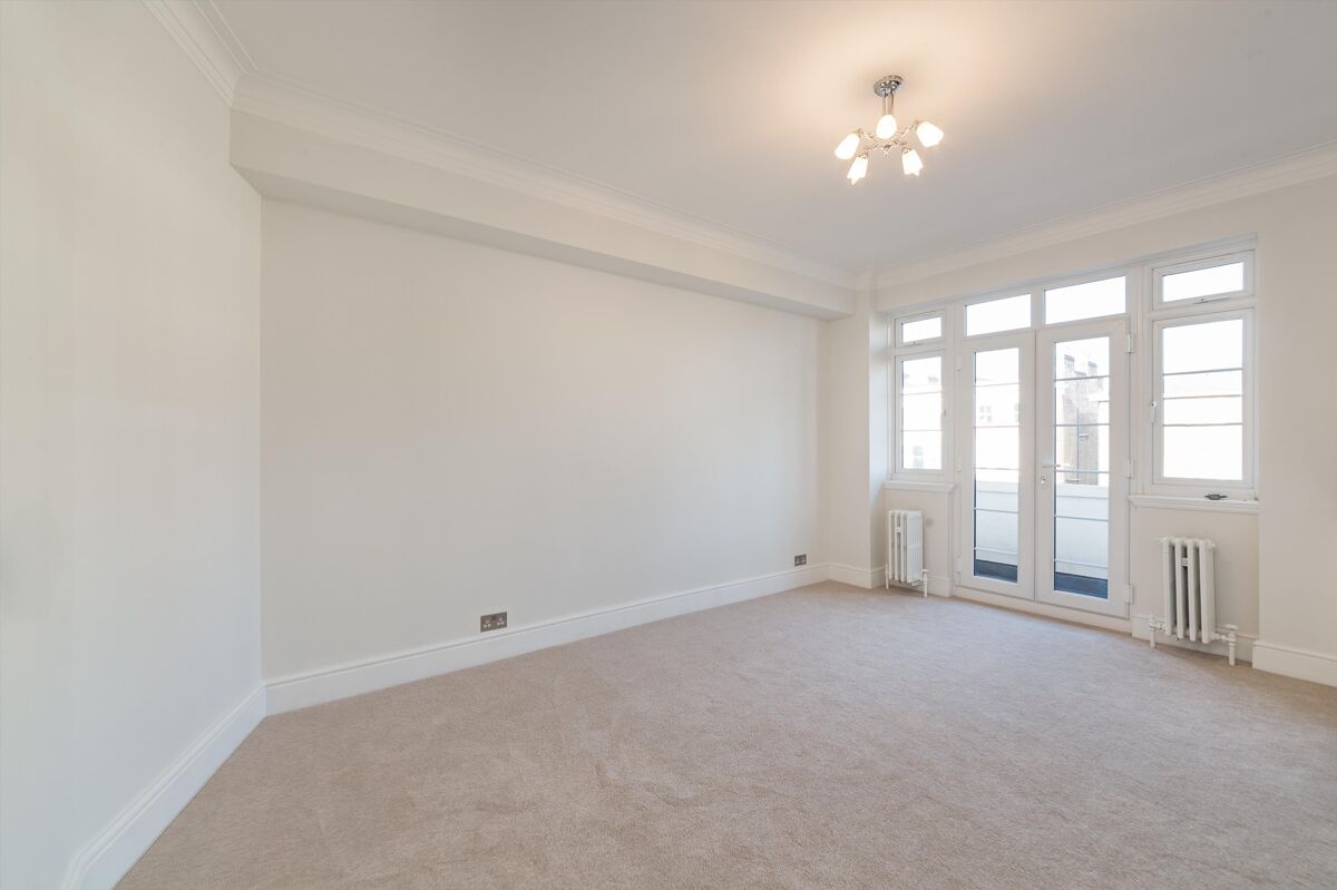 Flat For Sale In Chatsworth Court Pembroke Road London W8
