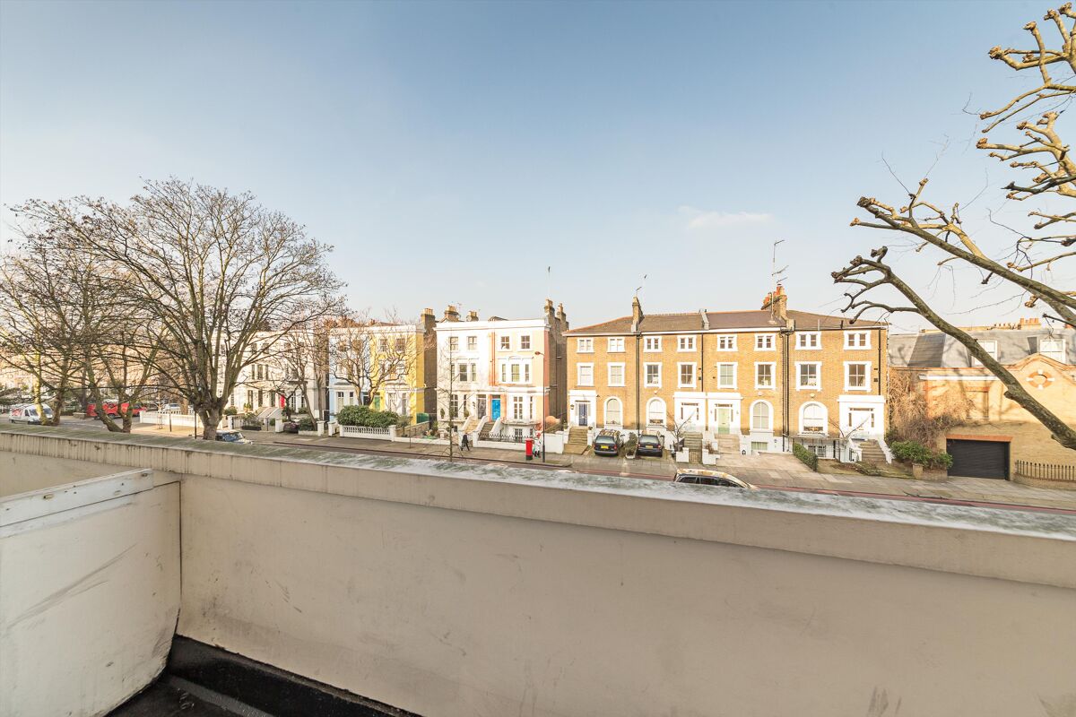 Flat For Sale In Chatsworth Court Pembroke Road London W8