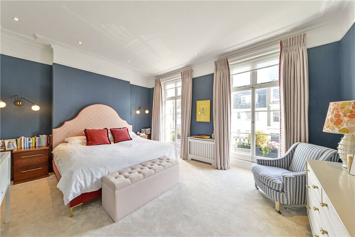 house for sale in Gordon Place, London, W8 - ken190023 | Knight Frank