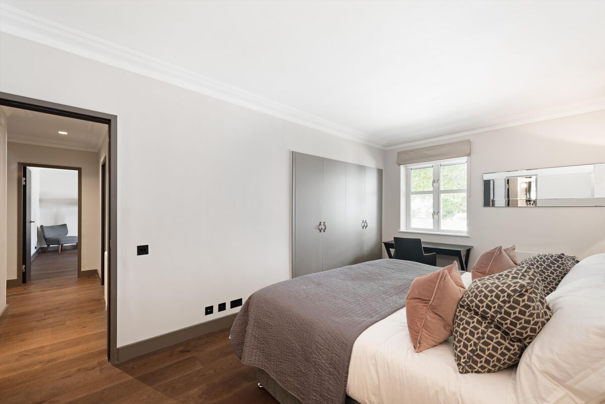 flat to rent in Oak Lodge, Chantry Square, London, W8 - keq012641098lg ...