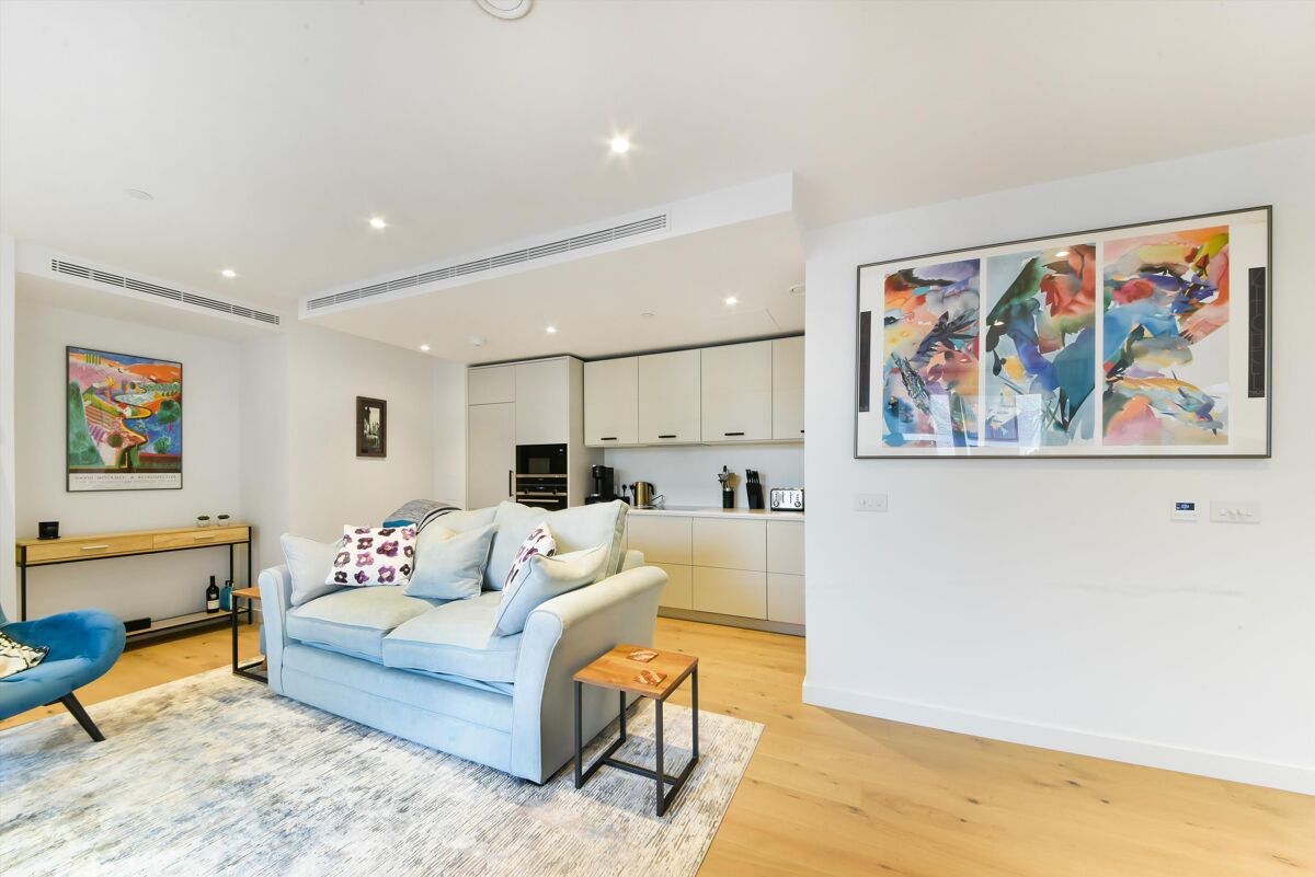flat to rent in Jubilee Walk, London, WC1X - KGQ012220992 | Knight Frank