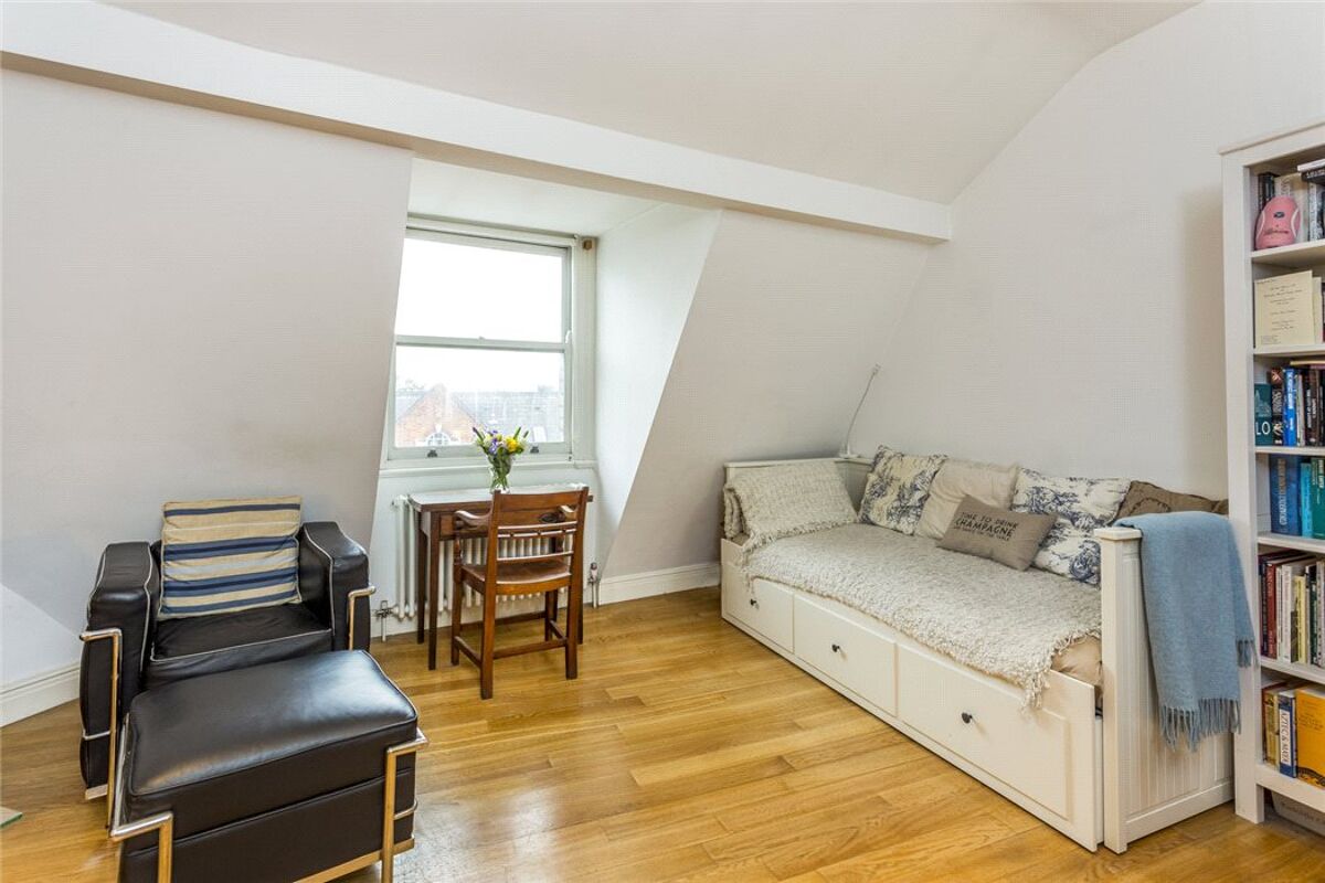 Flat For Sale In Theobalds Road London WC1X KGX160083 Knight Frank flat-for-sale-in-theobalds-road-london-wc1x-kgx160083-knight-frank