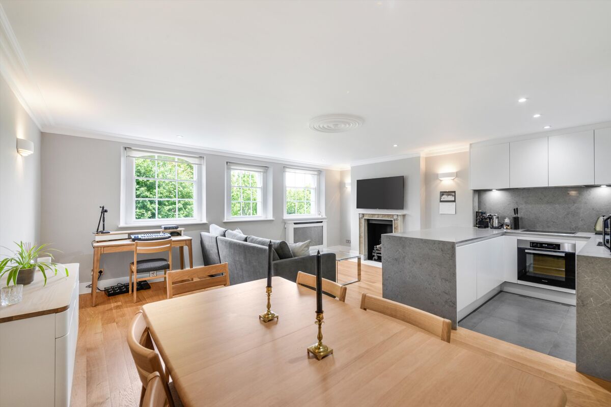 flat to rent in Onslow Square, London, SW7 - KNQ012101125 | Knight Frank