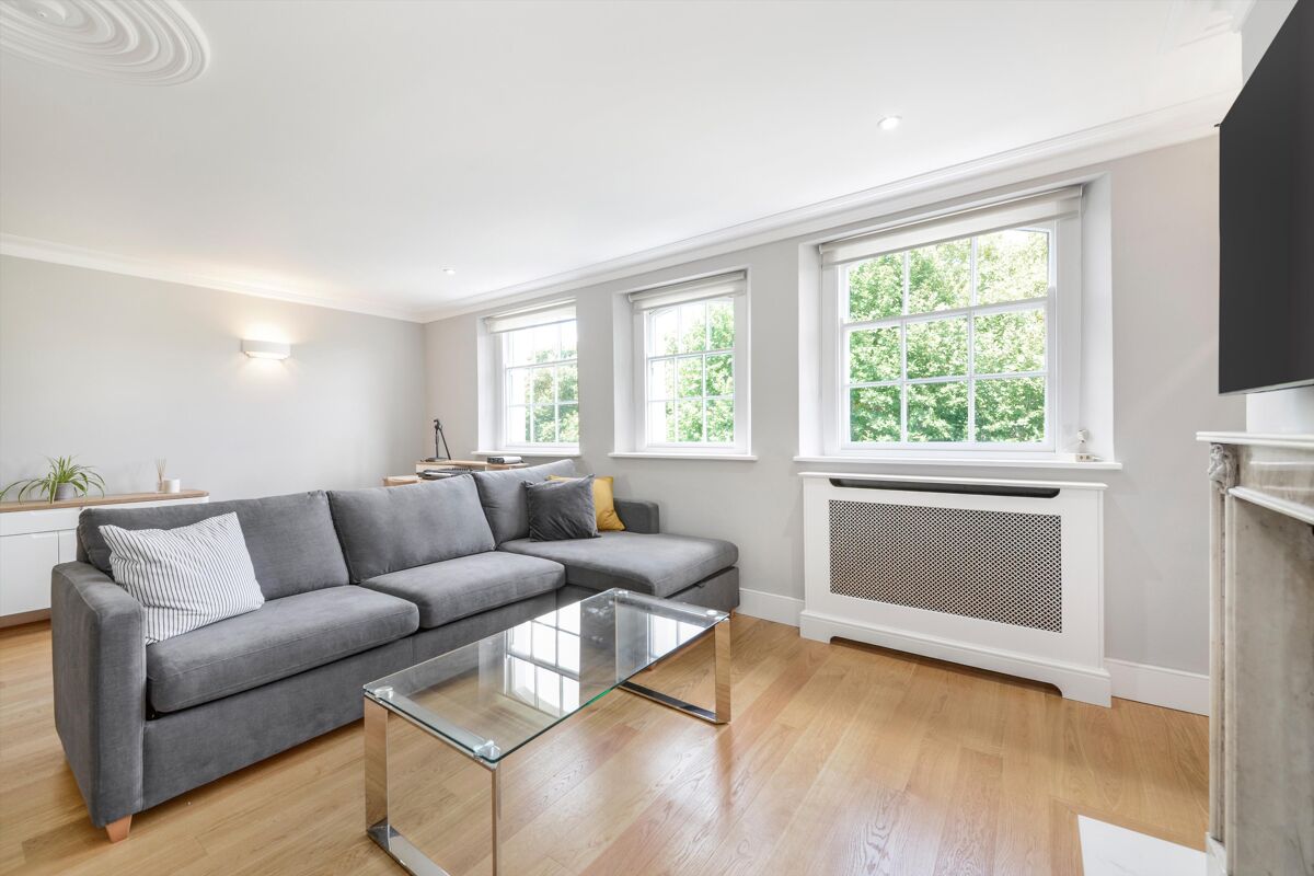 flat to rent in Onslow Square, London, SW7 - KNQ012101125 | Knight Frank