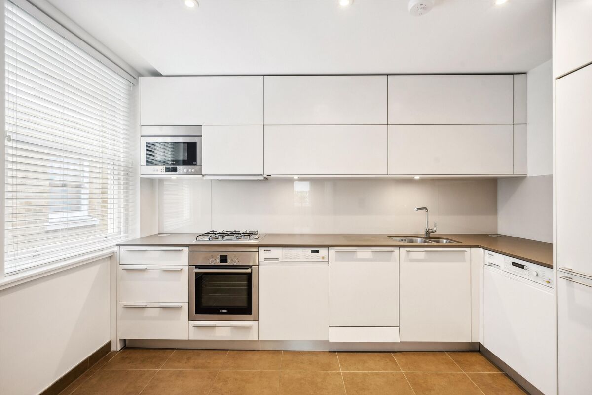 flat to rent in Cavalry Square, Chelsea, London, SW3 - knq012407544 ...