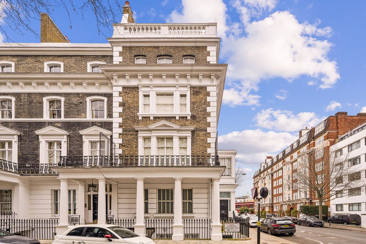 flat to rent in Onslow Square, London, SW7 - KNQ012426988 | Knight Frank