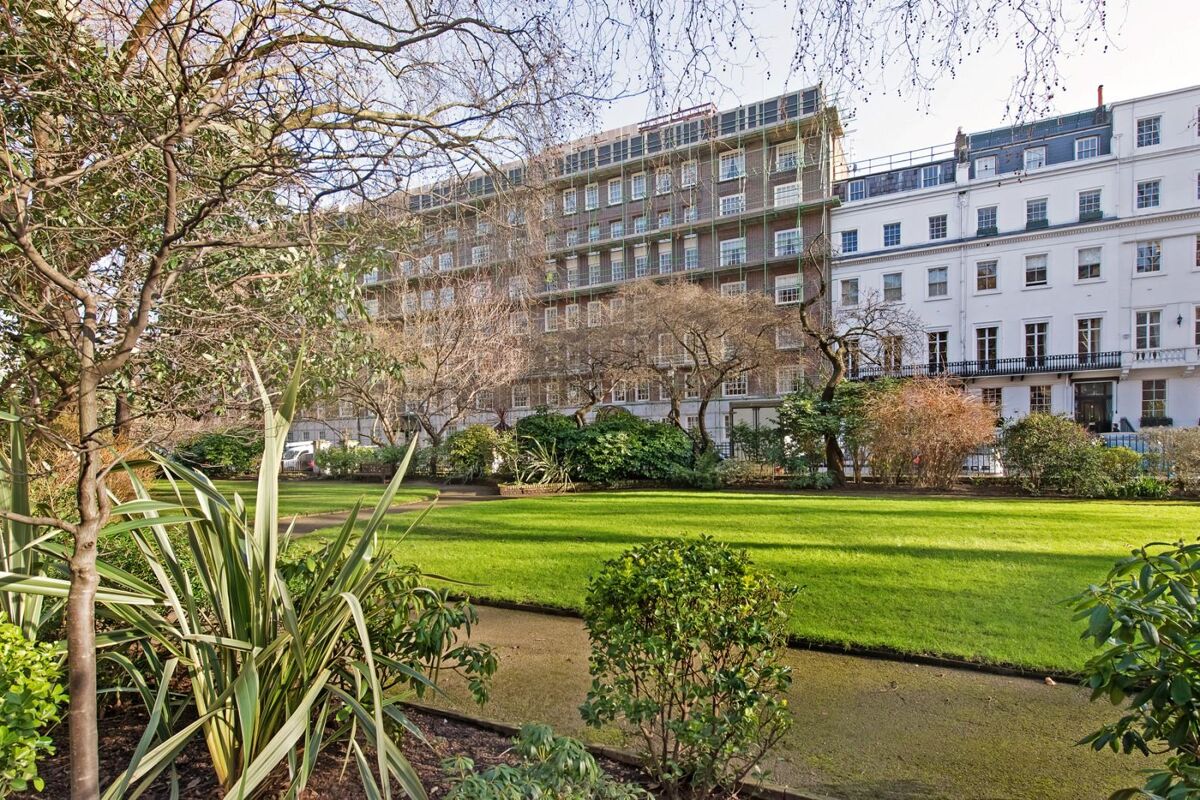 flat to rent in Lowndes Square, London, SW1X - knq012582001 | Knight Frank