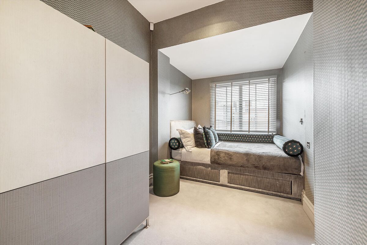 flat to rent in Cadogan Square, London, SW1X - knq012654665 | Knight ...