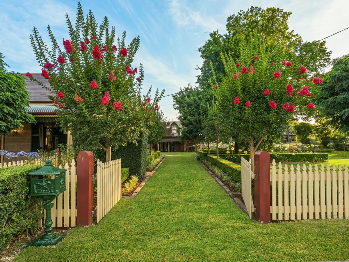 house for sale in 22 Buckingham Street, PITT TOWN - mcg125p50041 ...