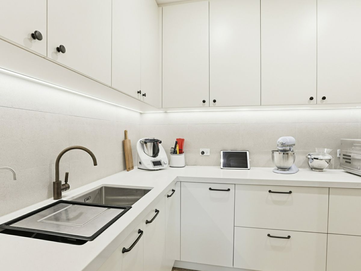 farmhouse for sale in 1 Phipps Road, MARAYLYA - mcg125p50313 | Knight ...