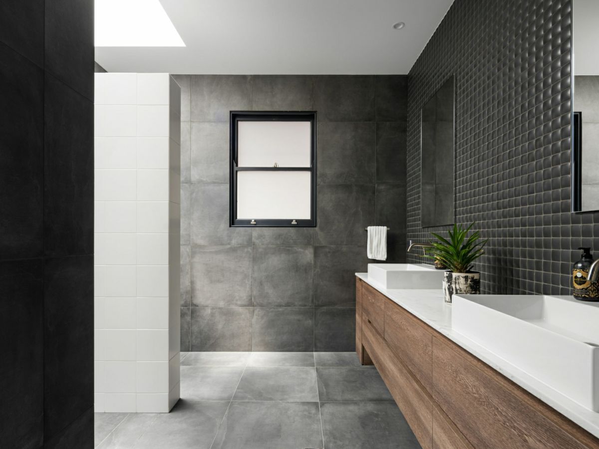 house for sale in 44 Crase Street, TENERIFFE - mcg22p1228136 | Knight ...