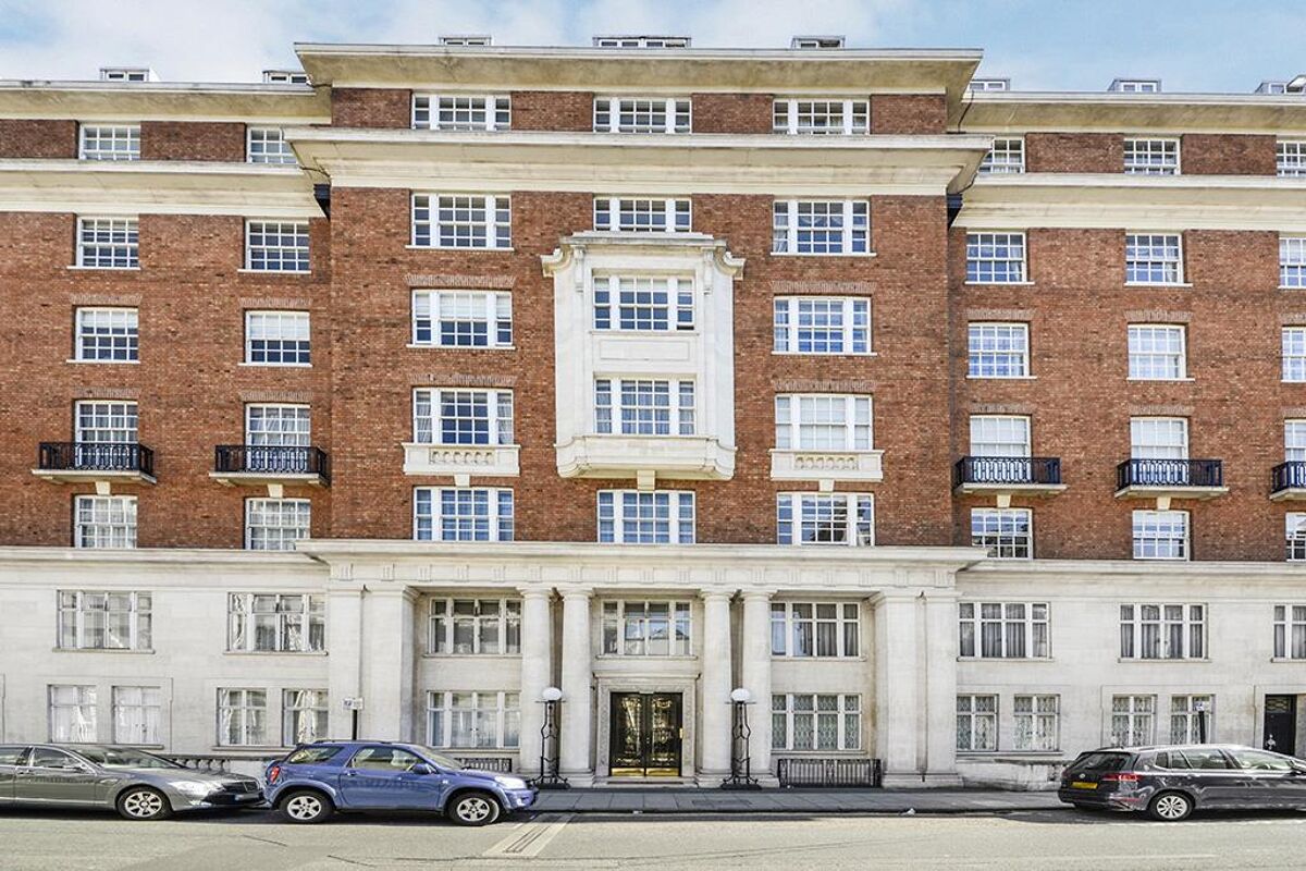 flat for sale in Bryanston Court, George Street, Marylebone, London ...