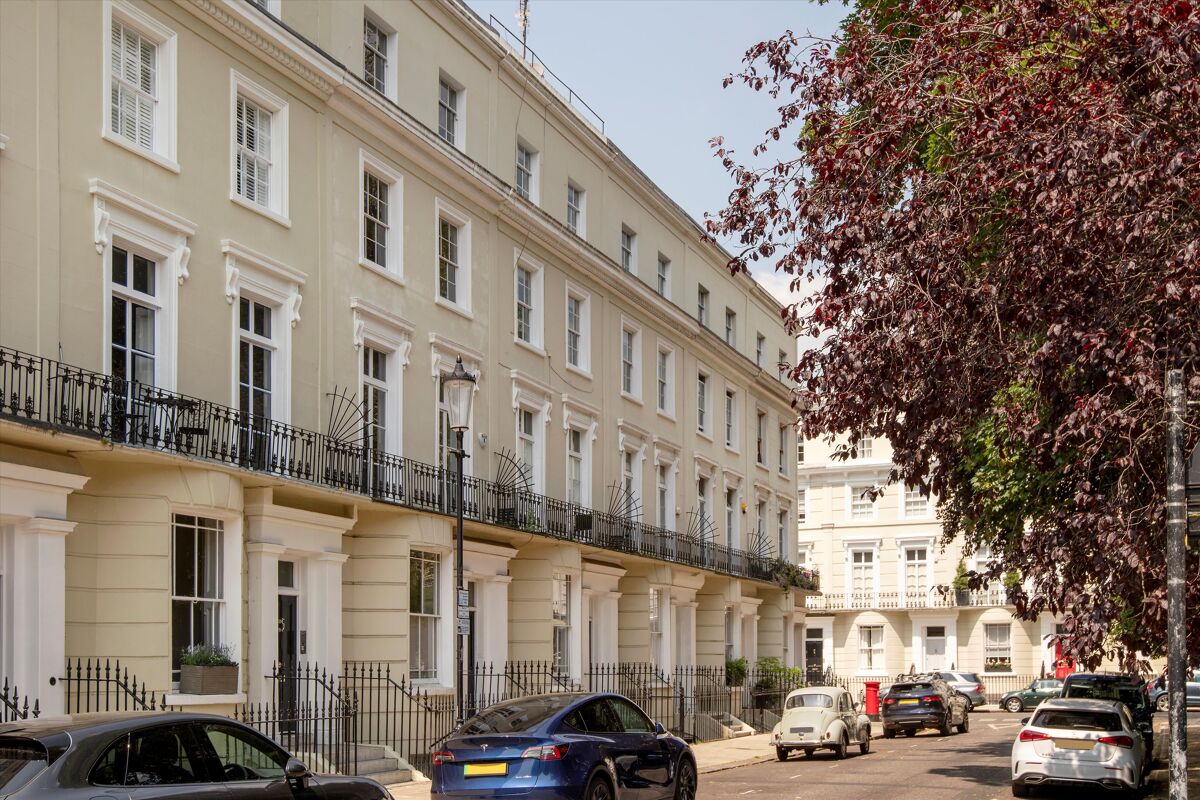 flat for sale in Norland Square, London, W11 - ngh012362804 | Knight Frank