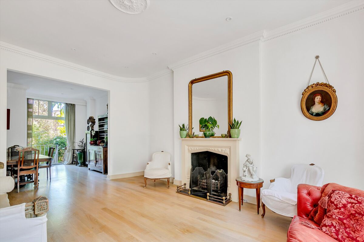 flat for sale in Royal Crescent, Holland Park, W11 - ngh012637869 ...