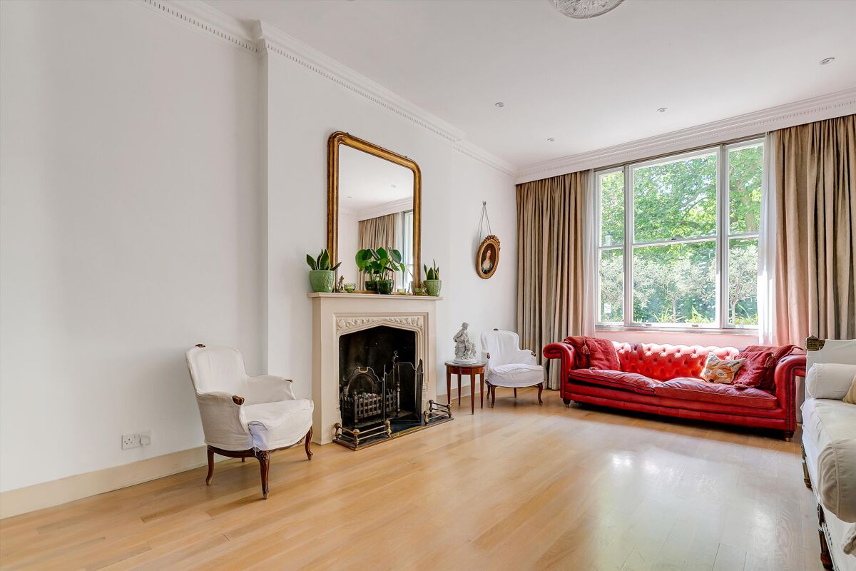 flat for sale in Royal Crescent, Holland Park, W11 - ngh012637869 ...