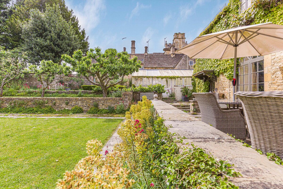 house for sale in Burford, Oxfordshire, OX18 - oxf012331420 | Knight Frank