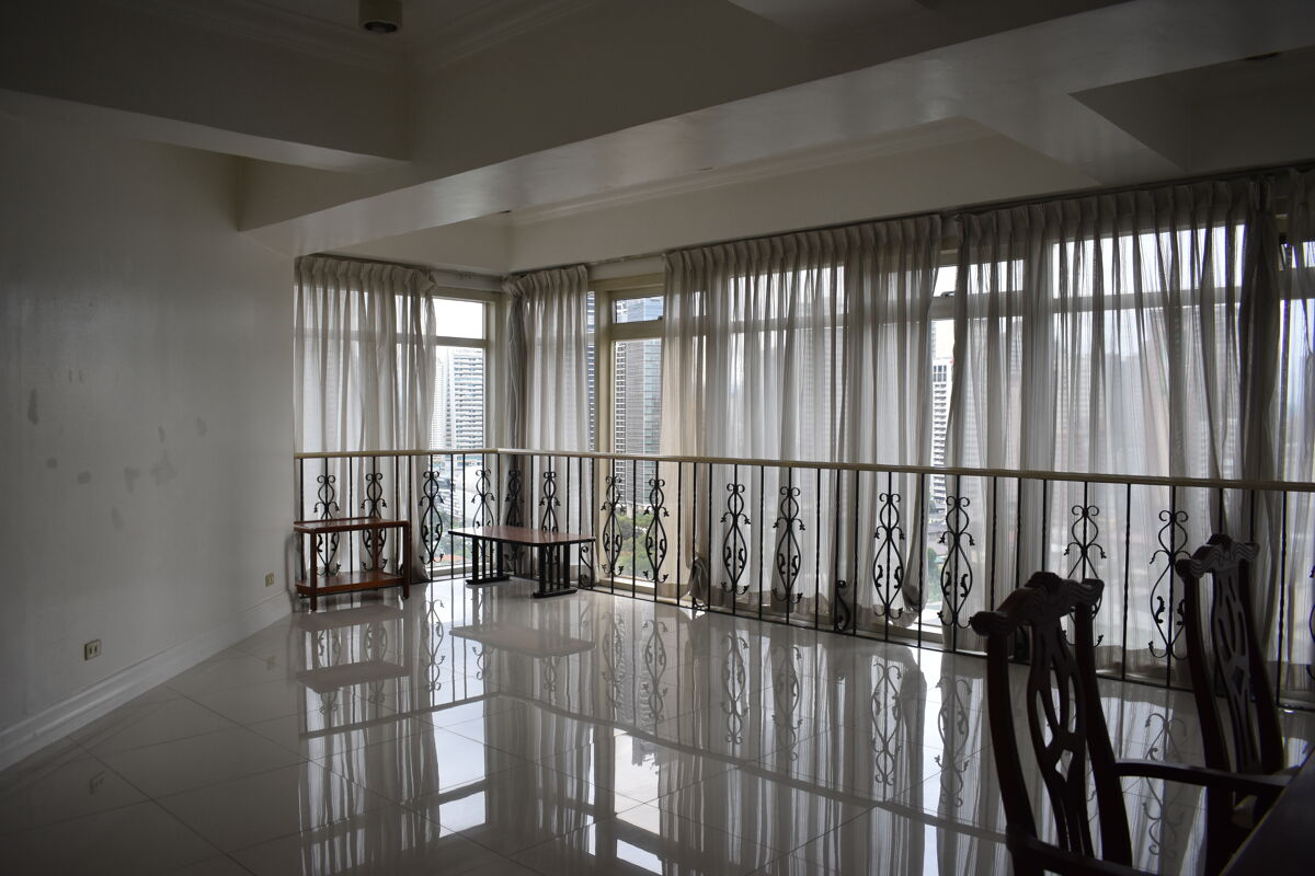 condominium for sale in Salcedo Park, Salcedo Park, 121 H.V. De la ...