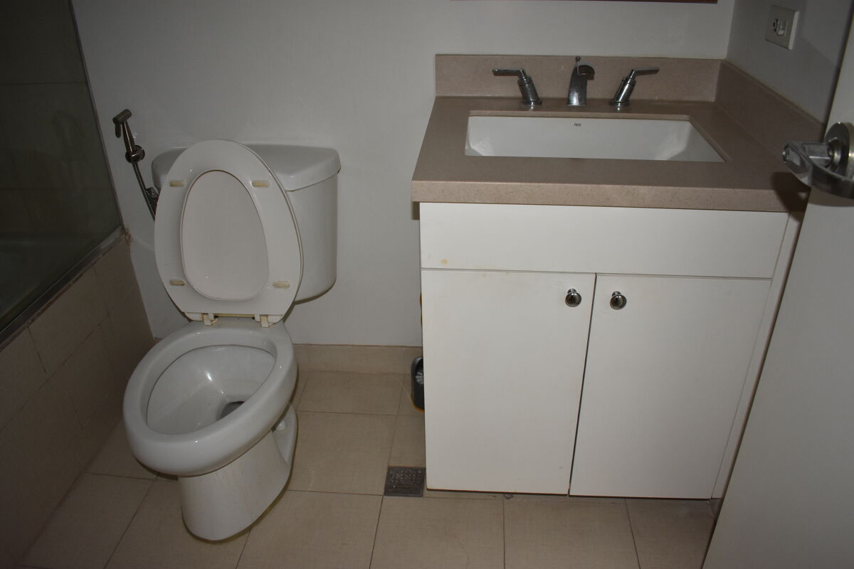 condominium to rent in One Rockwell, One Rockwell, Rockwell Drive ...