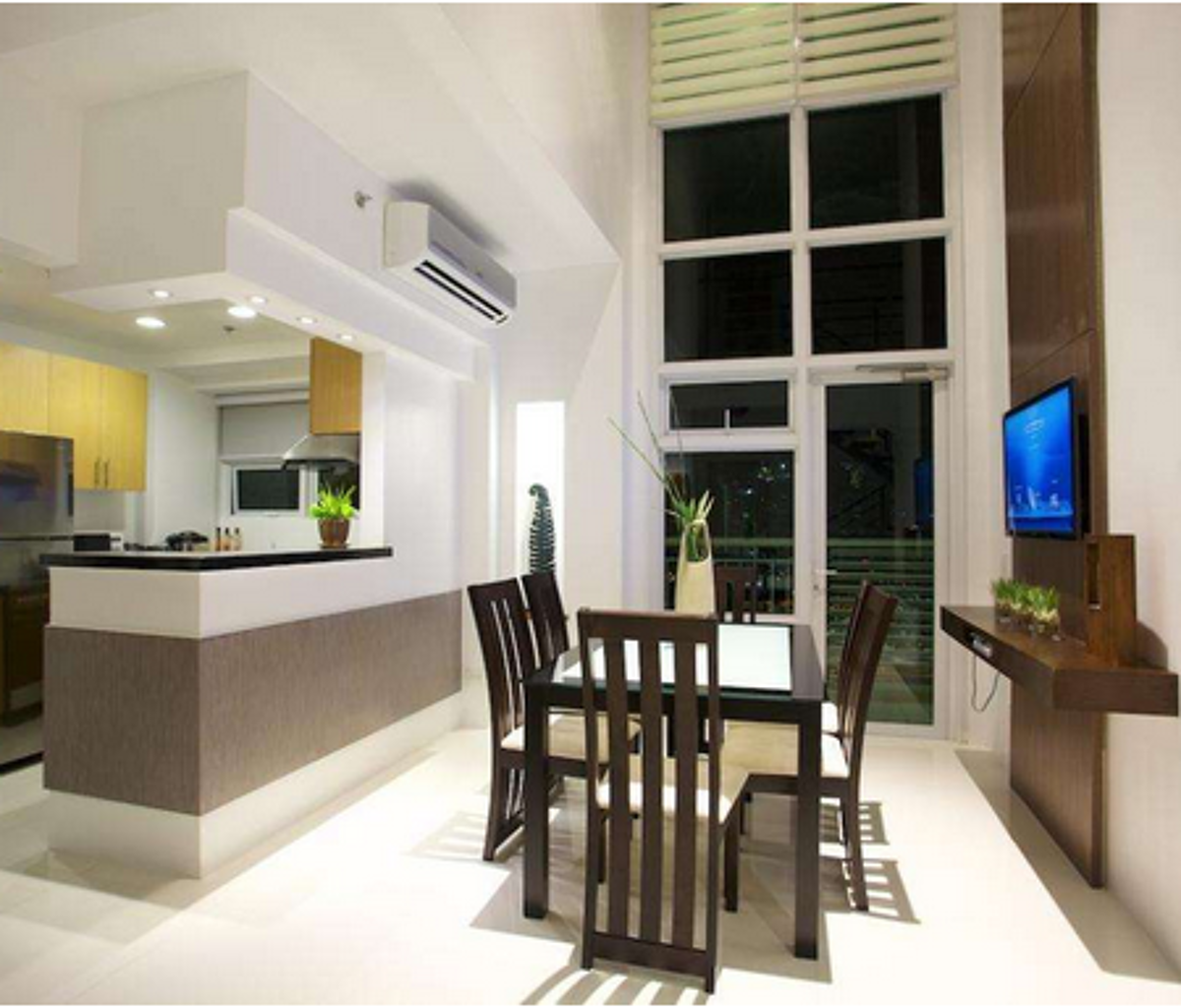 condominium to rent in Two Serendra, Two Serendra, 11th Avenue ...