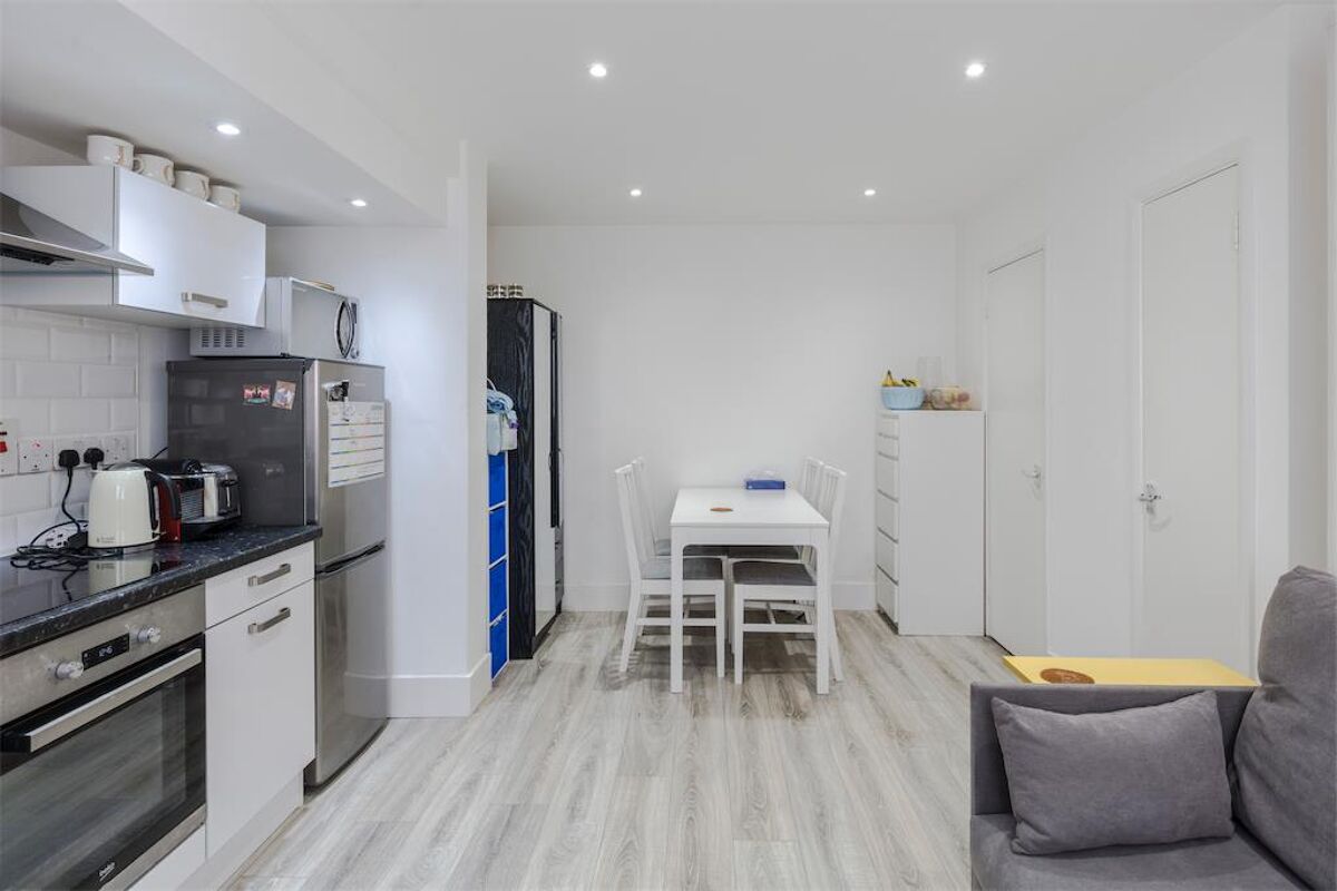 Flat for sale in Gloucester Terrace, London, W2 - pod012053438 | Knight ...