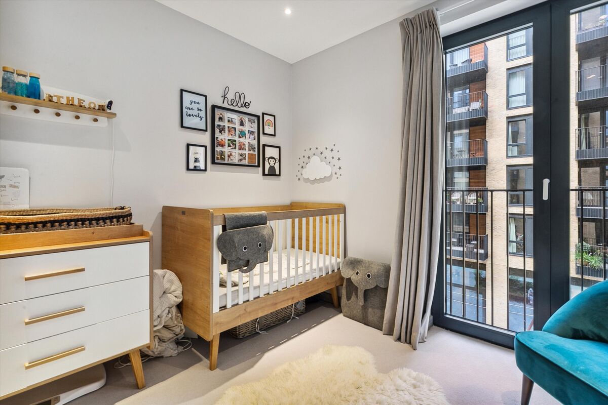 flat for sale in Dray House, Ram Quarter, Wandsworth, SW18 ...