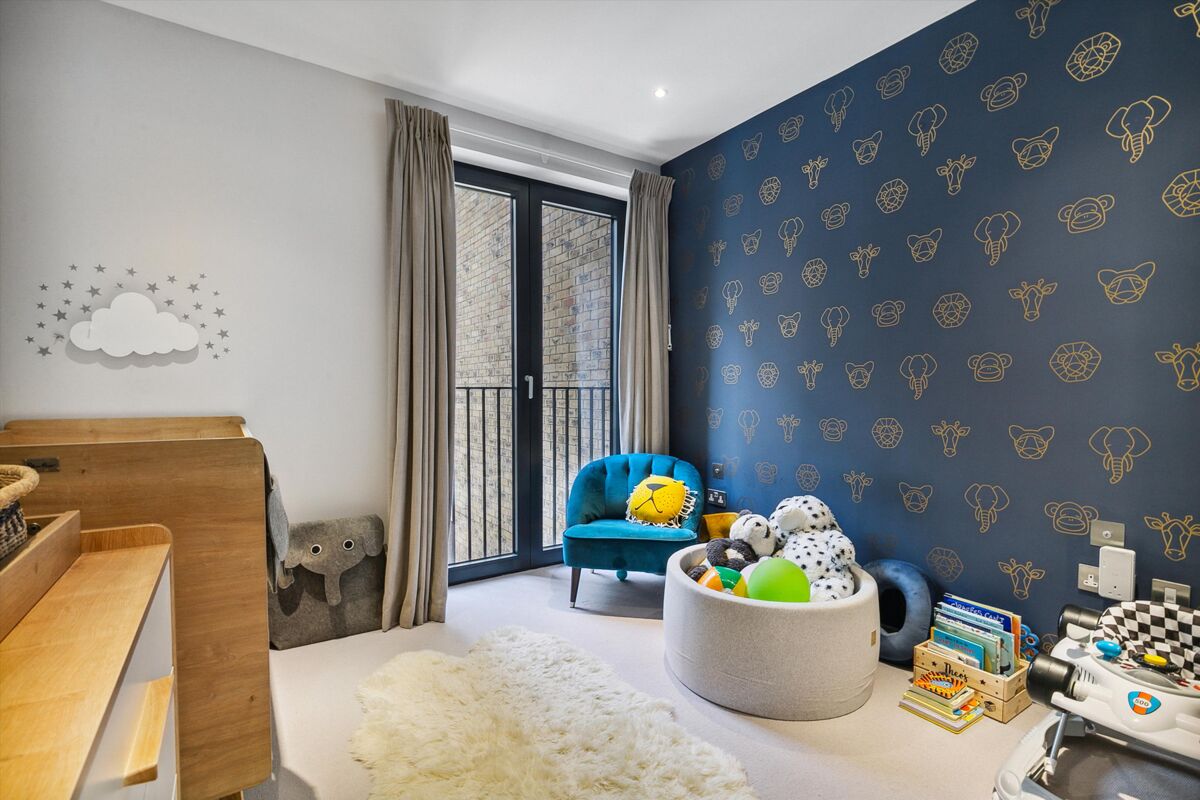 flat for sale in Dray House, Ram Quarter, Wandsworth, SW18 ...