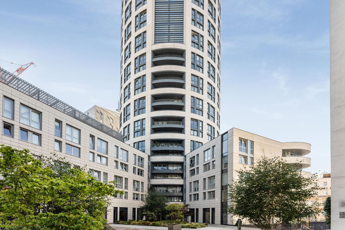 flat to rent in Eagle Point, City Road, Islington, London, EC1V ...