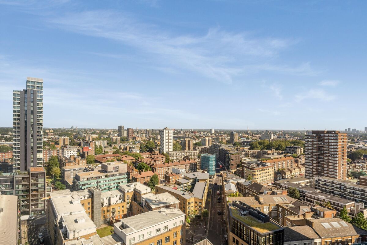 flat to rent in Eagle Point, City Road, Islington, London, EC1V ...