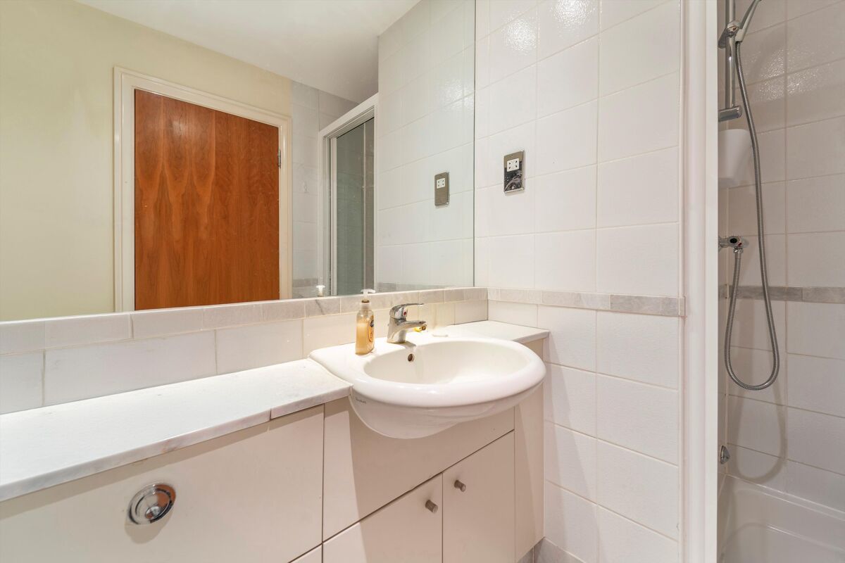 apartment for sale in Forum Magnum Square, London, SE1. - POD012467991 ...