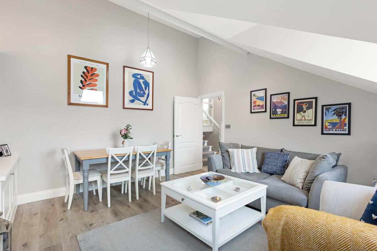 flat for sale in Veronica Road, London, SW17 - POD012469235 | Knight Frank