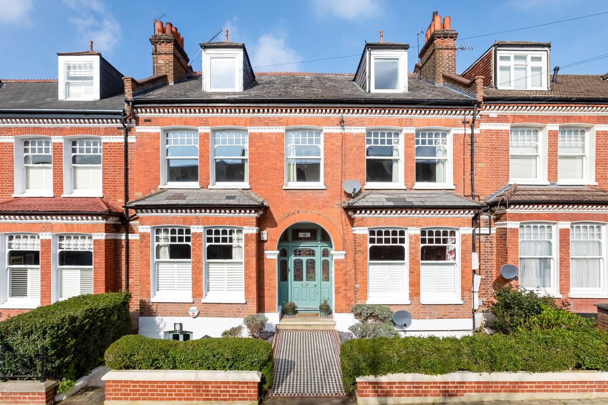 flat for sale in Veronica Road, London, SW17 - POD012469235 | Knight Frank