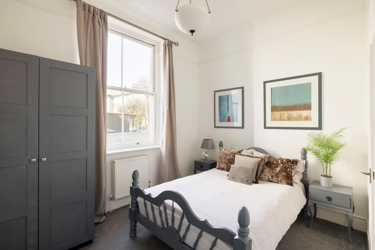 flat for sale in Westbourne Park Road, Notting Hill, W11 - pod012606238 ...