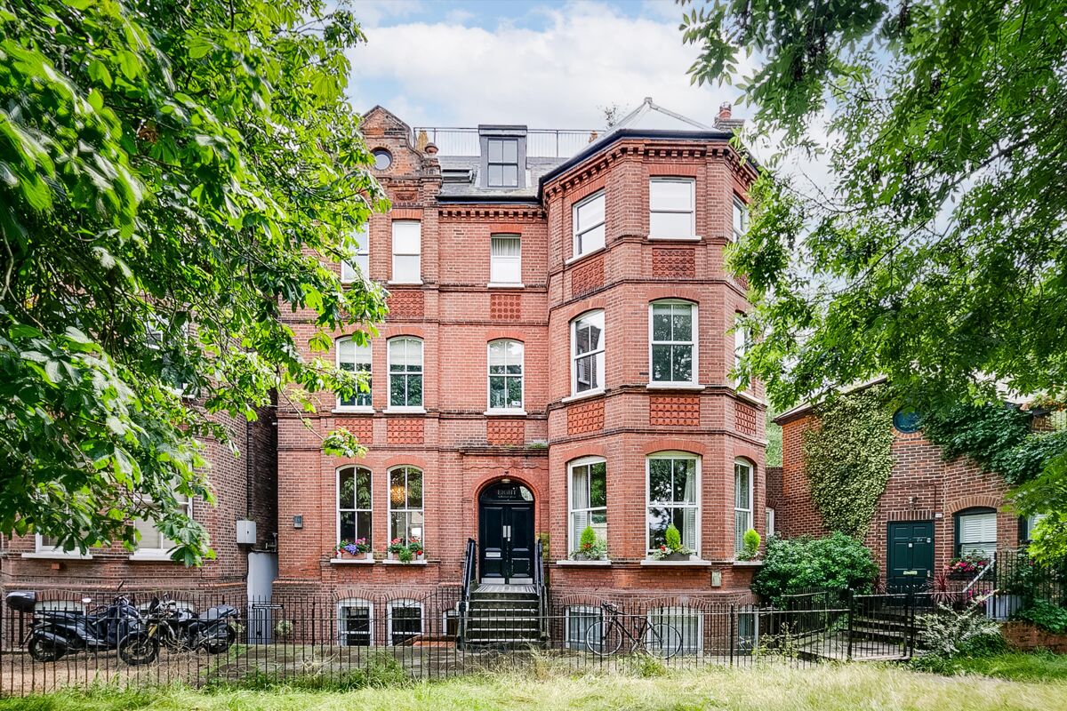 flat for sale in Windmill Drive, Clapham, SW4 - POD180286 | Knight Frank