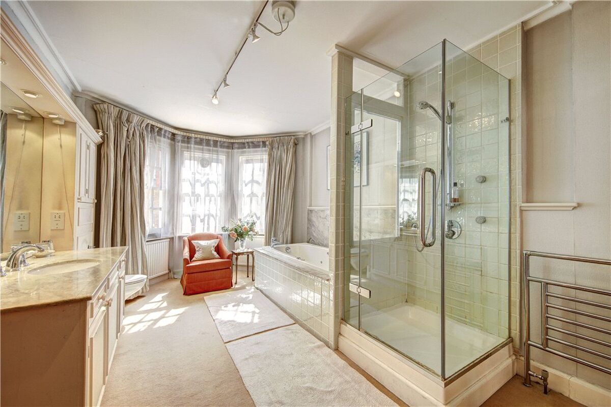 house for sale in Mount Row, London, W1K - pod180316 | Knight Frank