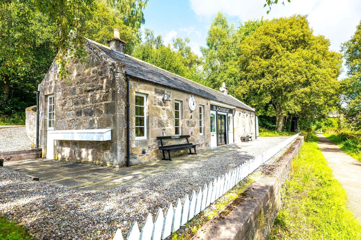 house for sale in Ballindalloch, AB37 - prh012394818 | Knight Frank