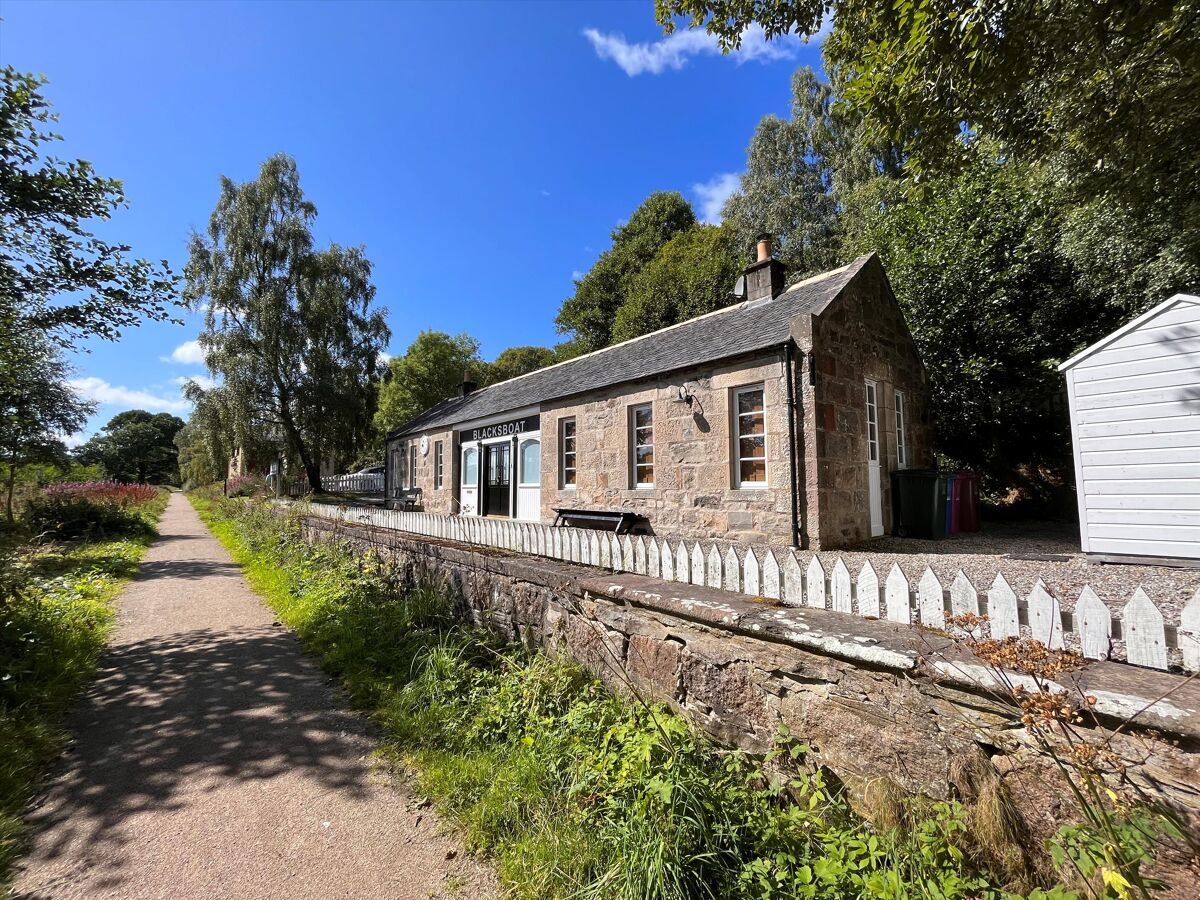 house for sale in Ballindalloch, AB37 - prh012394818 | Knight Frank