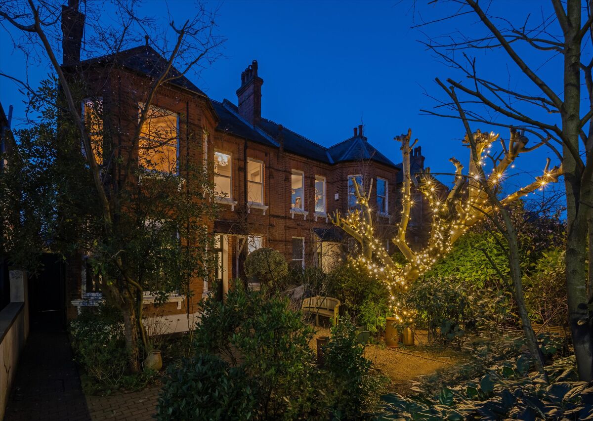 house for sale in Chevening Road, London, NW6 - qpk012505500 | Knight Frank