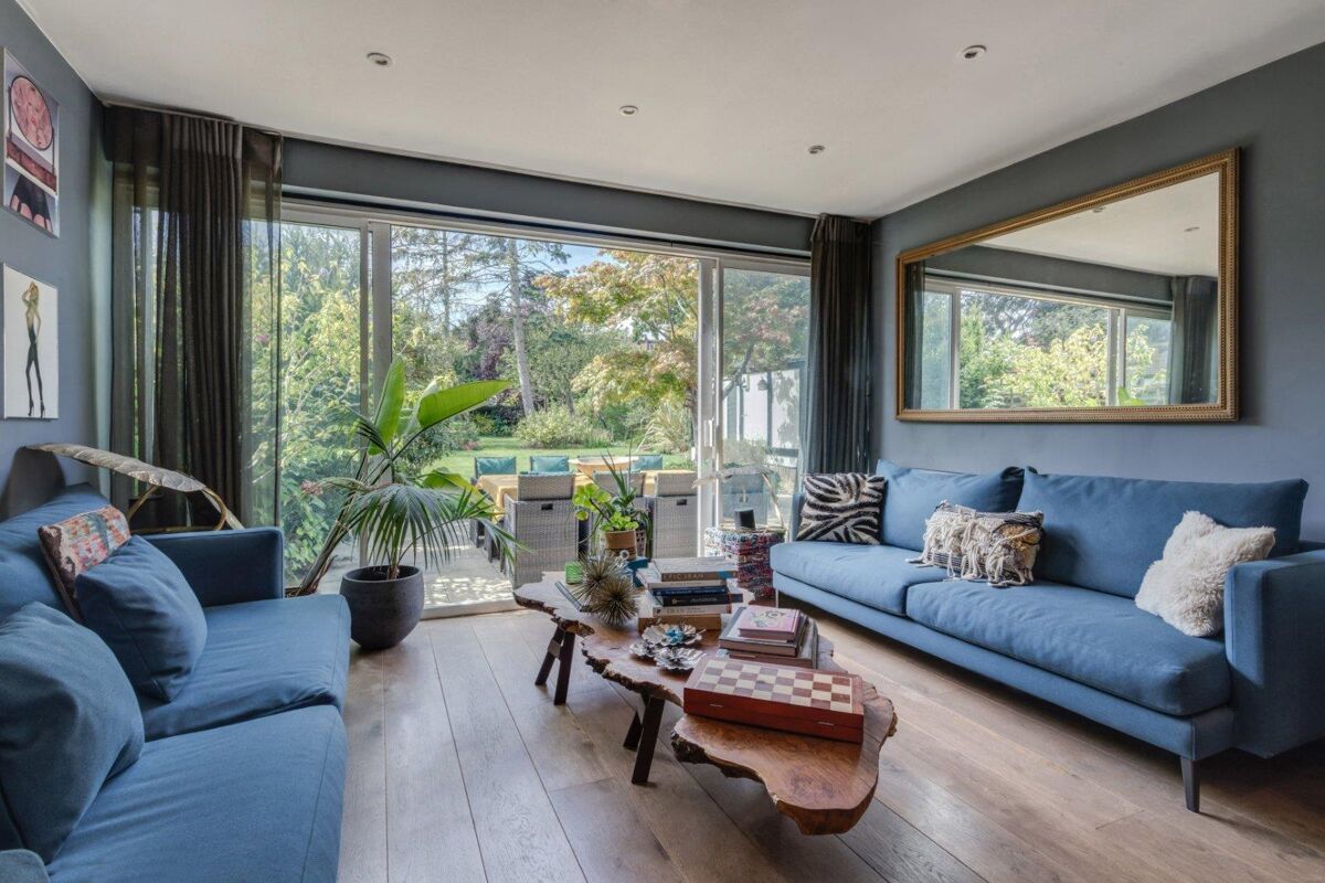 house for sale in Alverstone Road, London NW2 - qpk012696495 | Knight ...