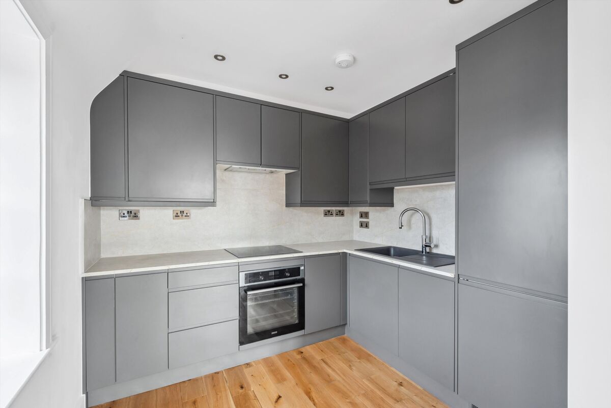 flat to rent in Kilburn Lane, London, W10 - qpq012687672lg | Knight ...