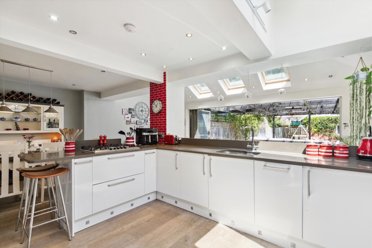 house for sale in Fanshawe Road, Richmond, TW10 - RCH012269032 | Knight ...