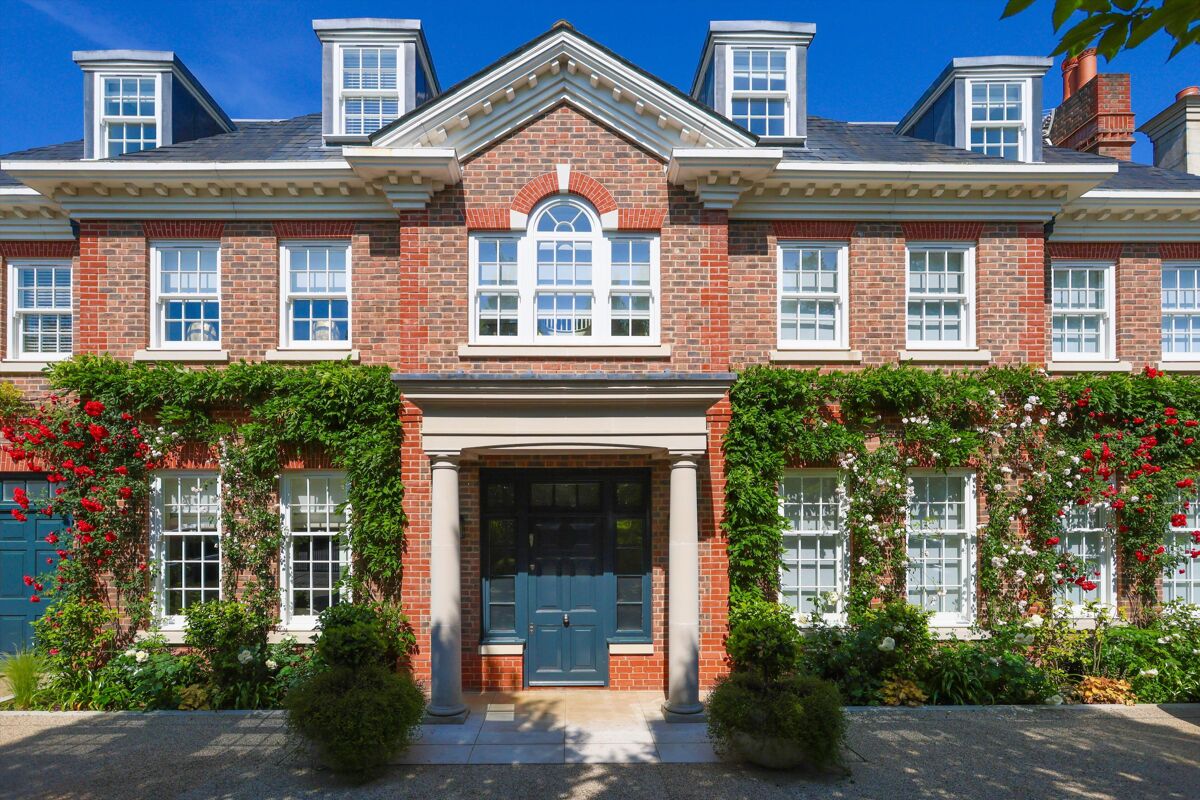 house for sale in Roehampton Gate, Roehampton, London, SW15 ...