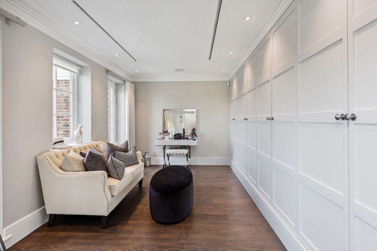 house for sale in Roehampton Gate, Roehampton, London, SW15 ...