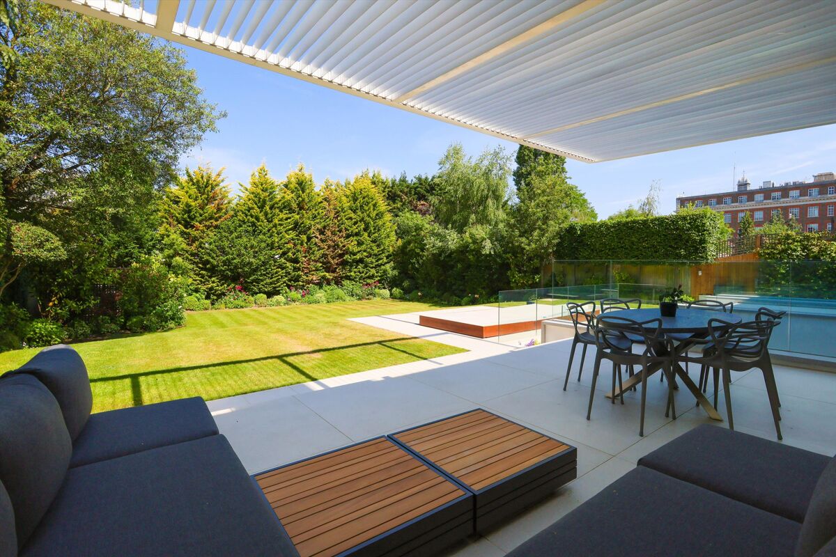 house for sale in Roehampton Gate, Roehampton, London, SW15 ...