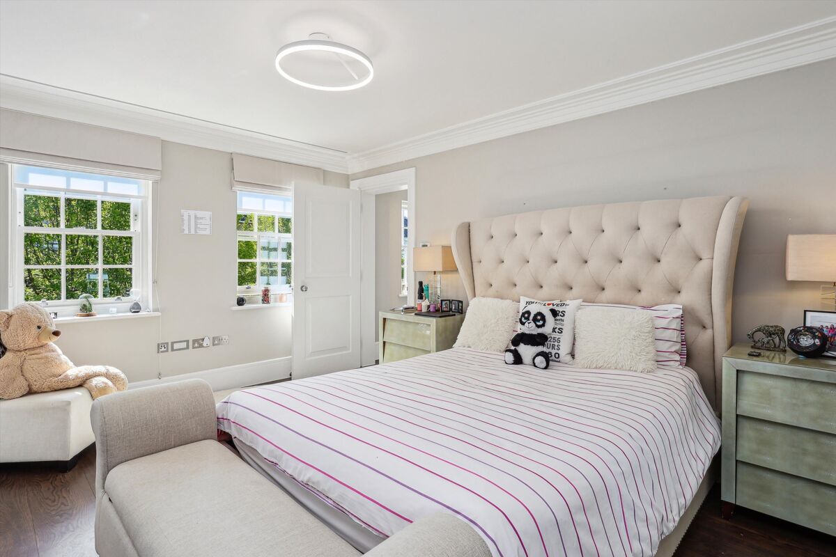 house for sale in Roehampton Gate, Roehampton, London, SW15 ...