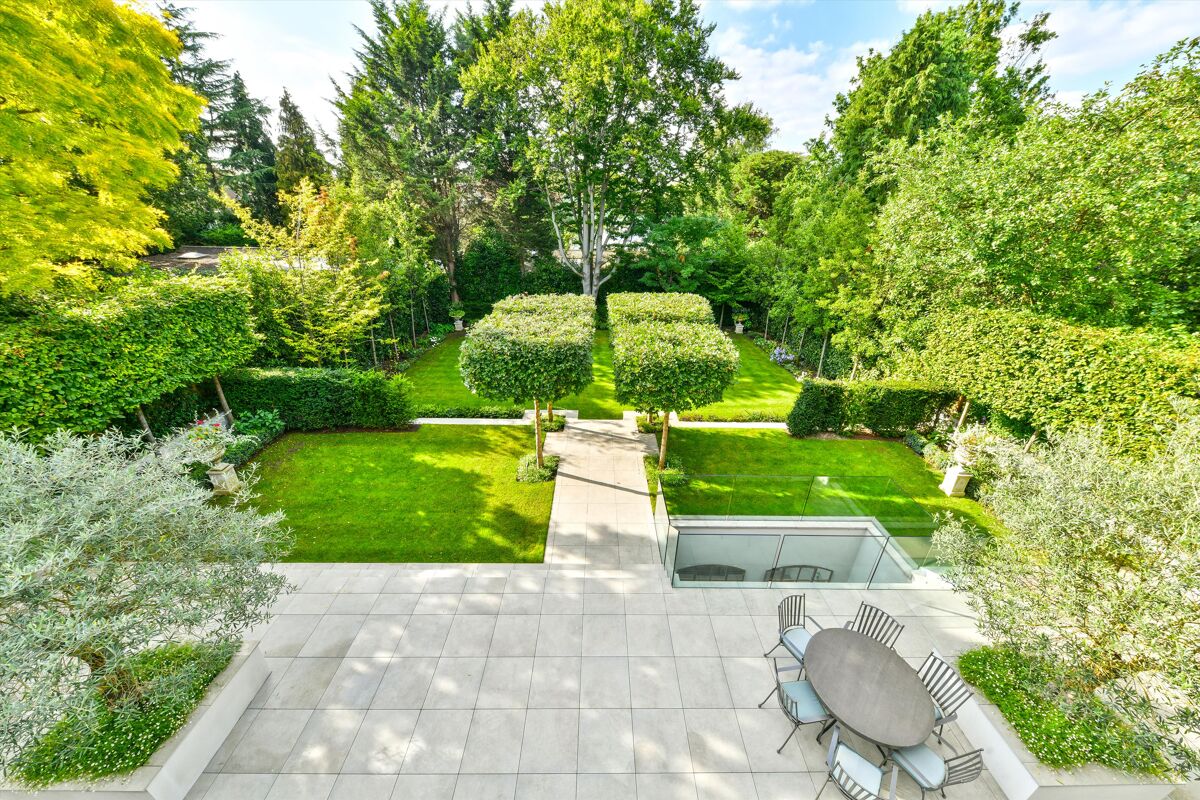 house for sale in Roehampton Gate, Richmond, London, SW15 ...