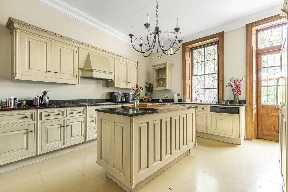 house for sale in The Old Court House, The Green, Richmond, TW9 ...