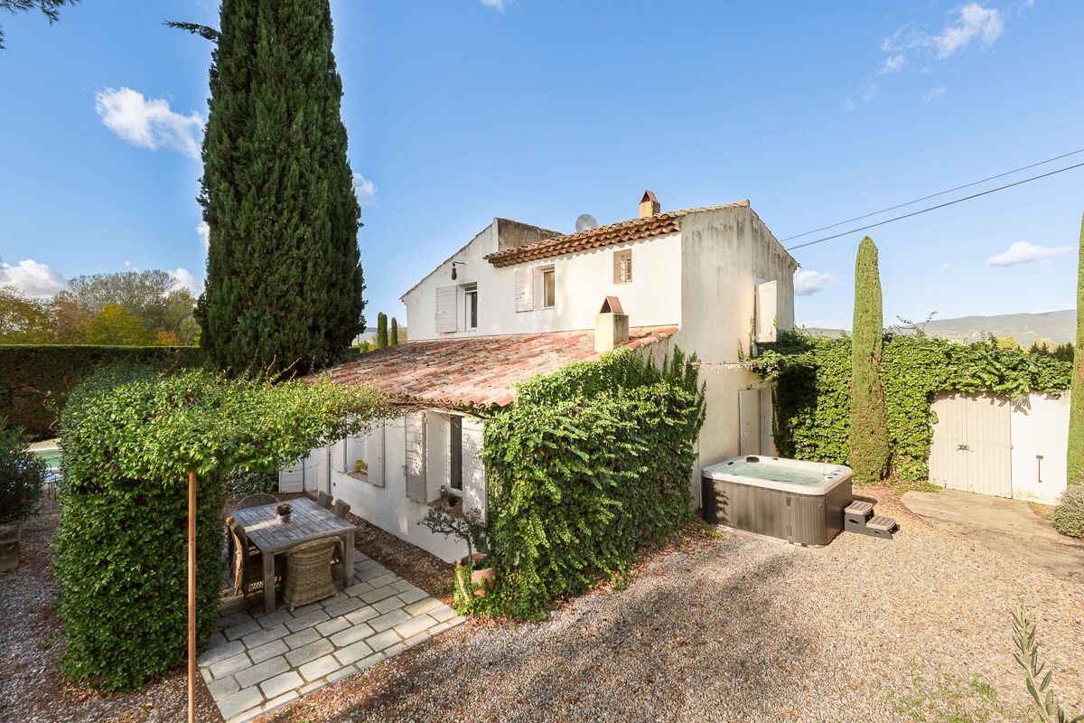house for sale in Puyvert, Vaucluse, Provence-Alpes-Côte d'Azur ...